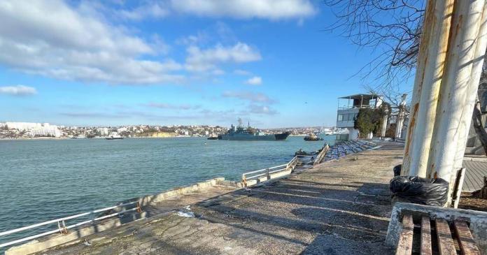 Large Russian landing ship arrived in Sevastopol - partisans (PHOTO ...