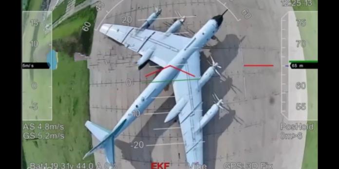 Атака дронов на российские стратегические бомбардировщики в Иркутской ...